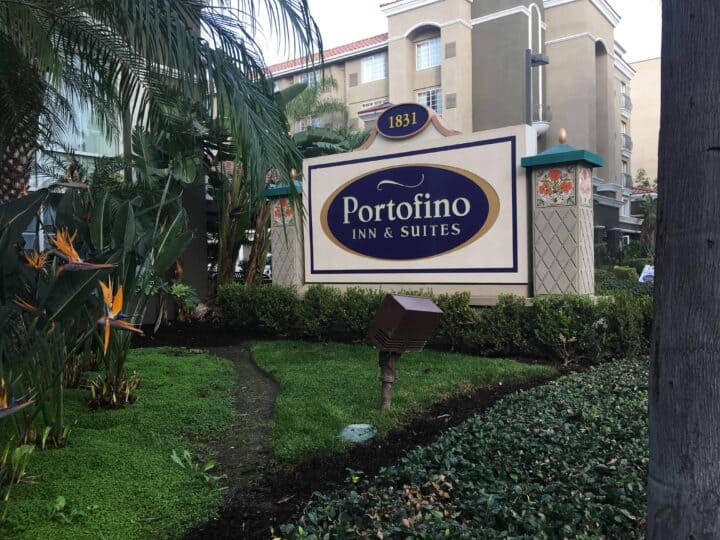 Portofino Inn & Suites: Disneyland Family Hotel Guide