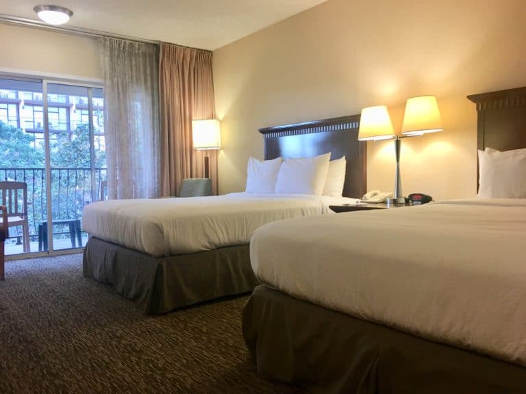 Portofino Inn & Suites: Disneyland Family Hotel Guide