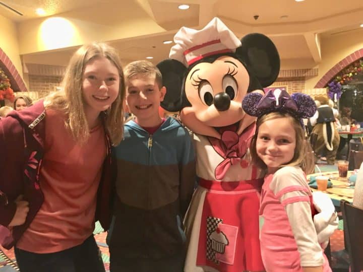Goofy's Kitchen Disneyland Character Dining Review