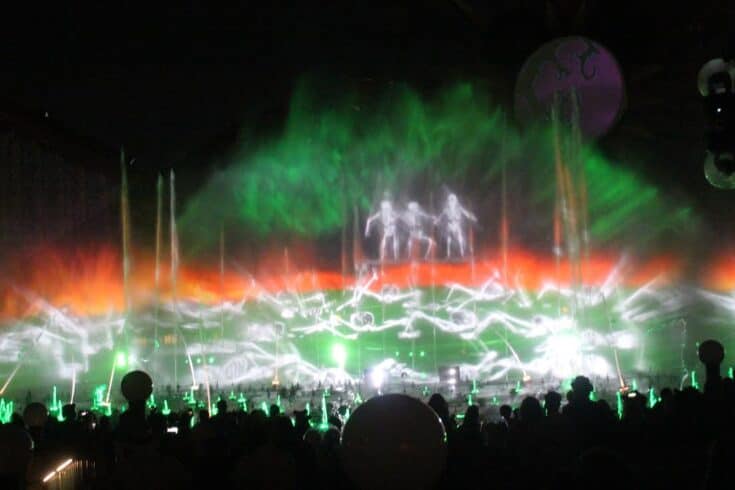 World of Color Front and Center: Where to Watch this Disney Show