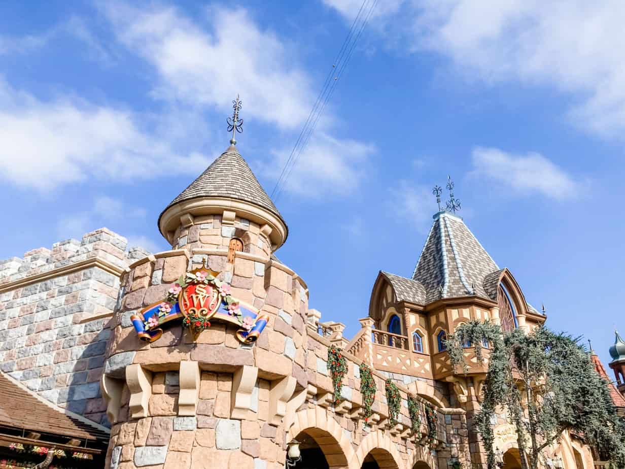 6 Ways to Stay Cool on HOT days at Disneyland