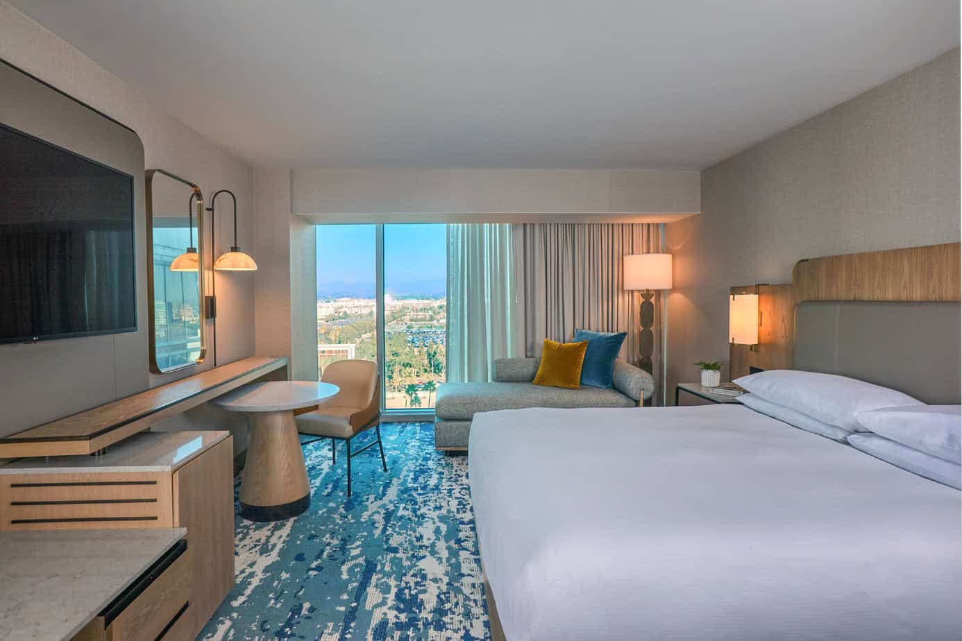 Disneyland Hotels with Shuttles 2026 Guide