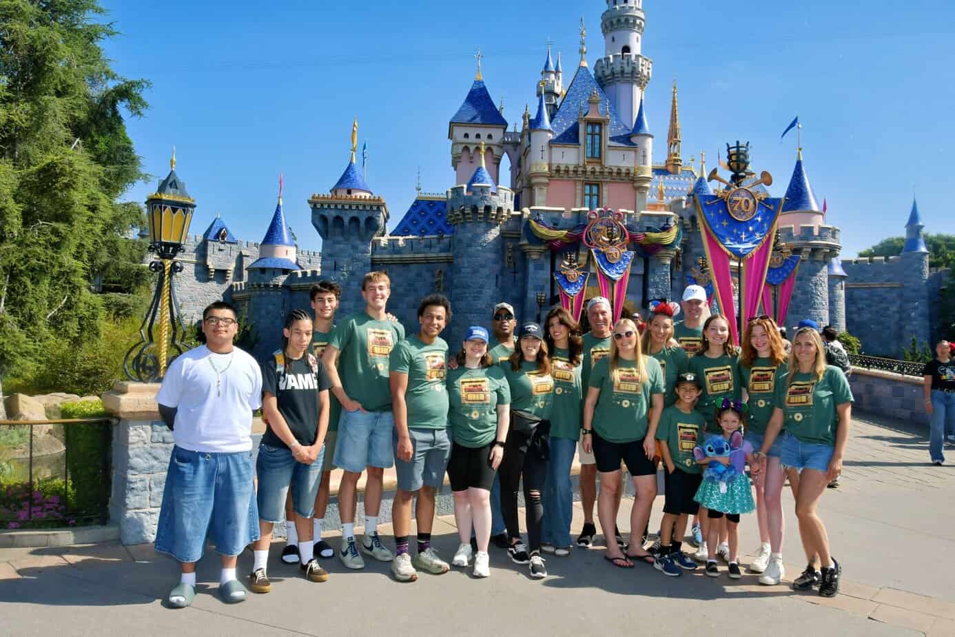 Tips for Large Groups and Disneyland Family Reunions